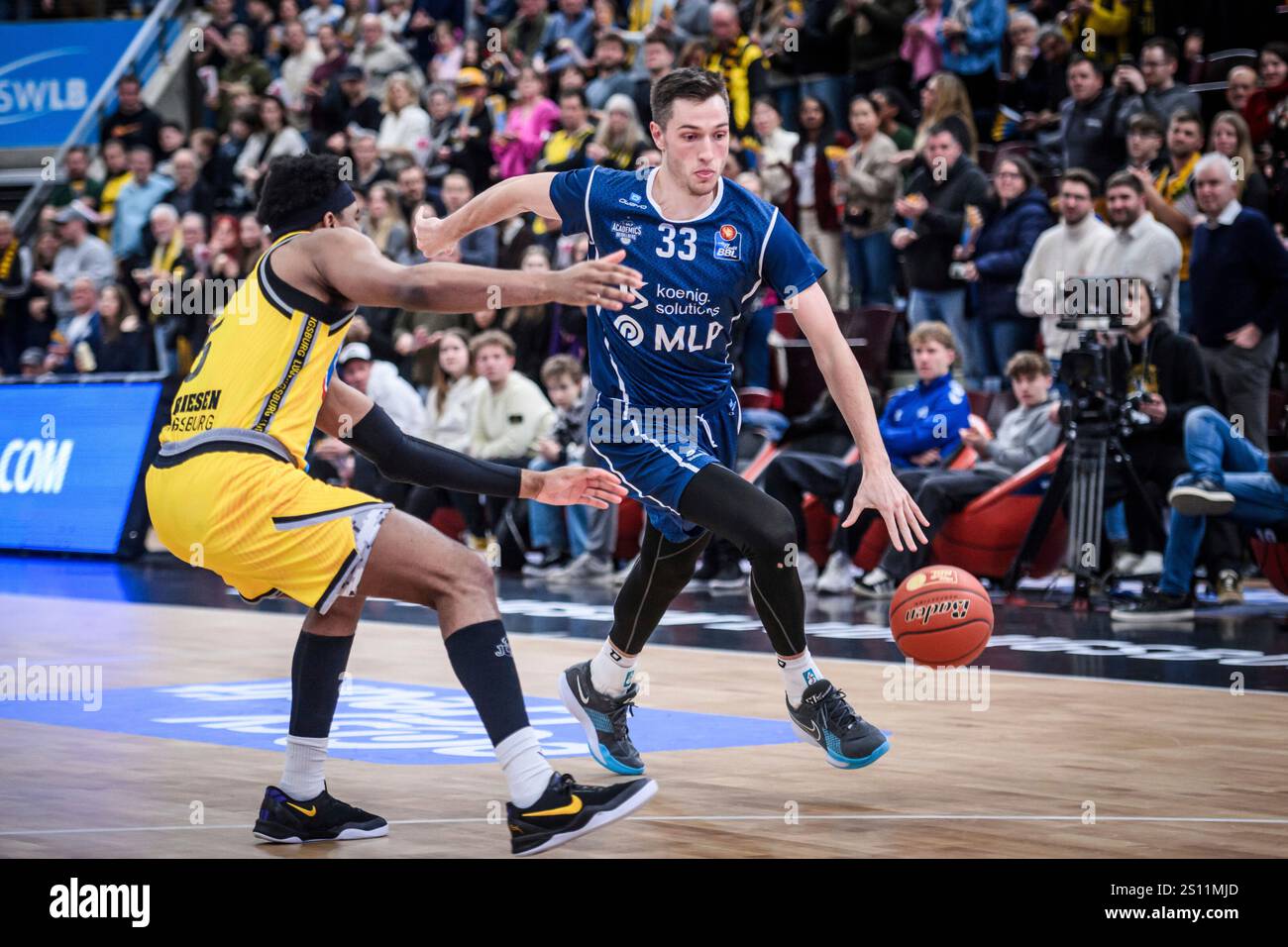 Ludwigsburg, Deutschland. 30th Dec, 2024. Ryan Mikesell (MLP Academics ...