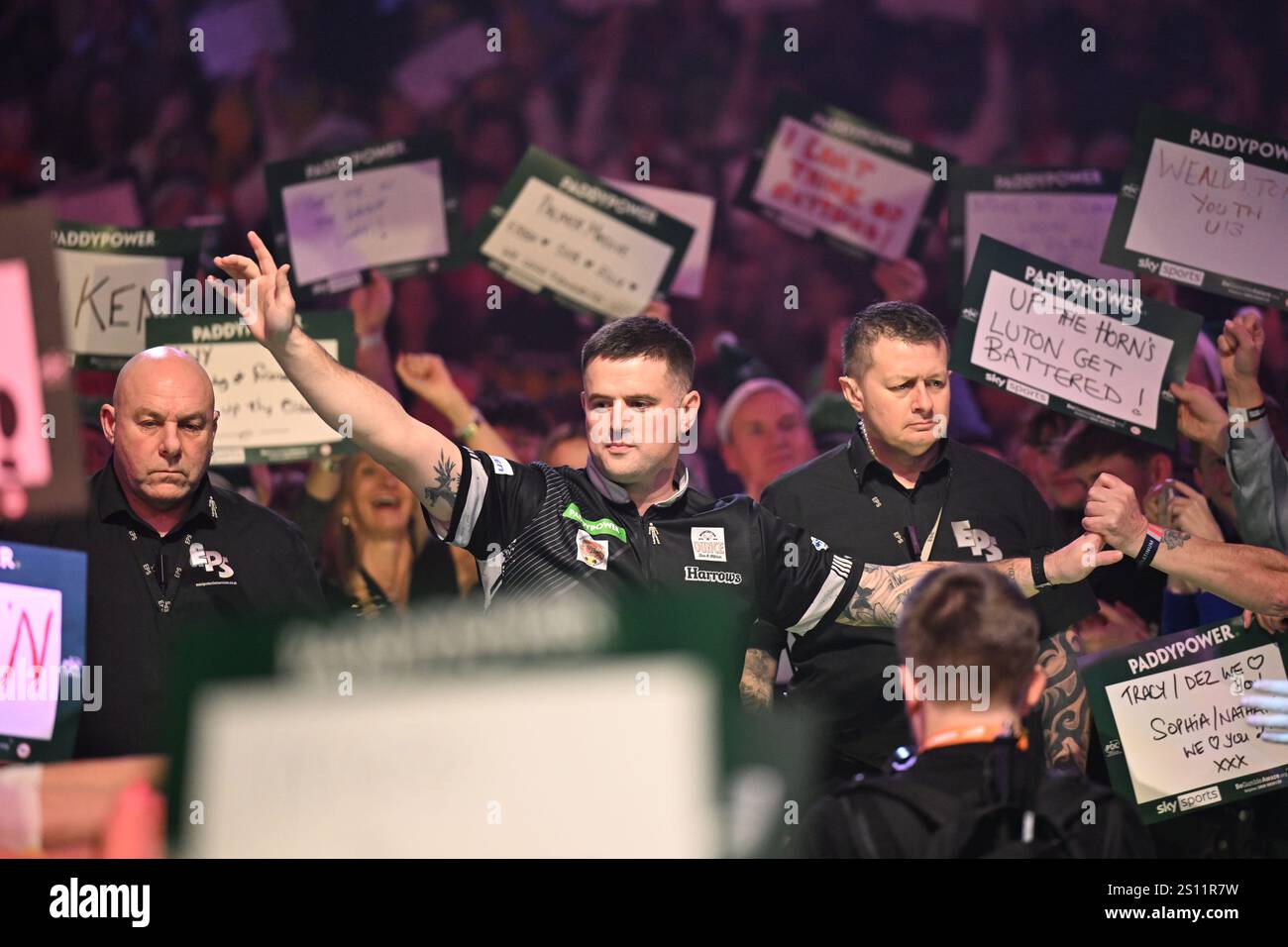 Alexandra Palace, London, UK. 30th Dec, 2024. 2024/25 PDC Paddy Power ...