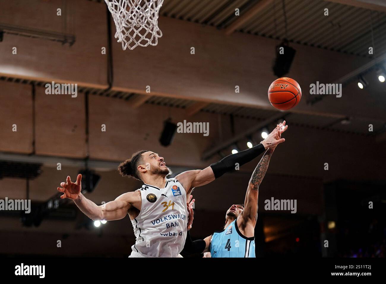 Hamburg, Deutschland. 30th Dec, 2024. Gavin Schilling (Basketball ...