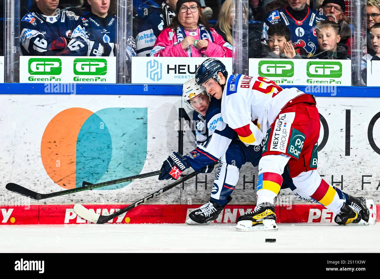 Iserlohn, Deutschland. 30th Dec, 2024. Max Balinson (Duesseldorfer EG ...