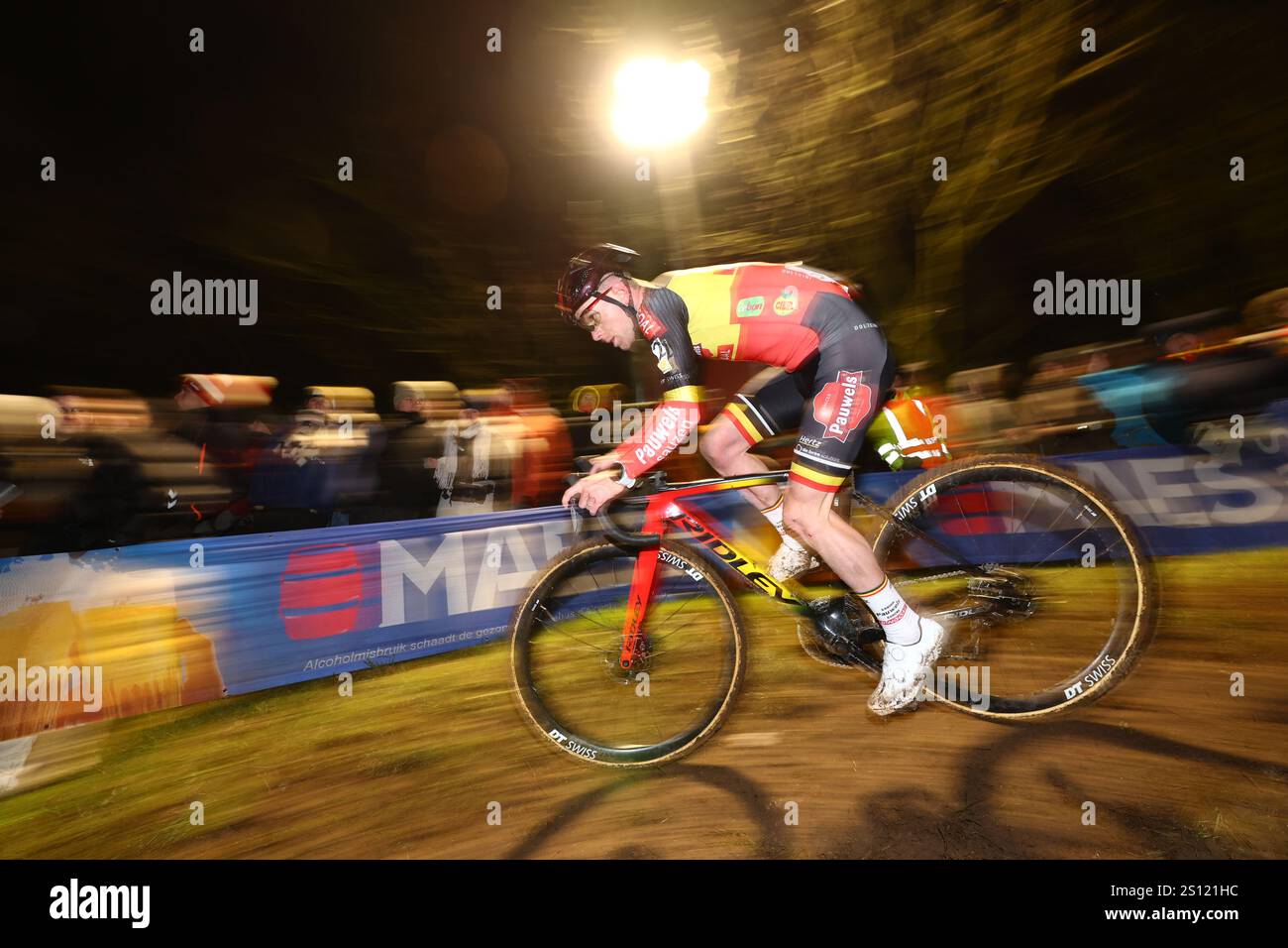 Diegem, Belgium. 30th Dec, 2024. Belgian Eli Iserbyt pictured in action ...