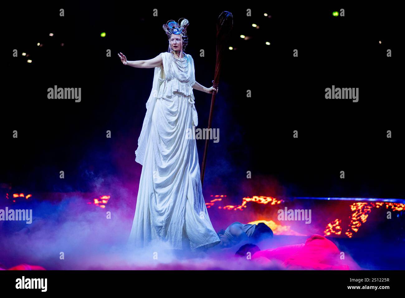Oldenburg, Germany. 30th Dec, 2024. Actress Nina Scholz embodies the ...