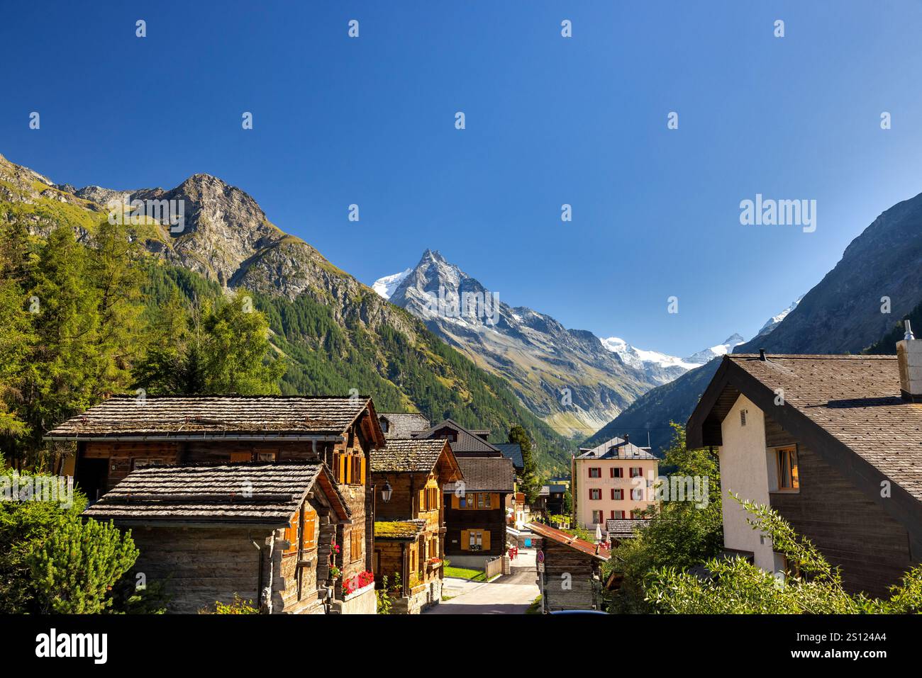 Zinal village hi-res stock photography and images - Alamy