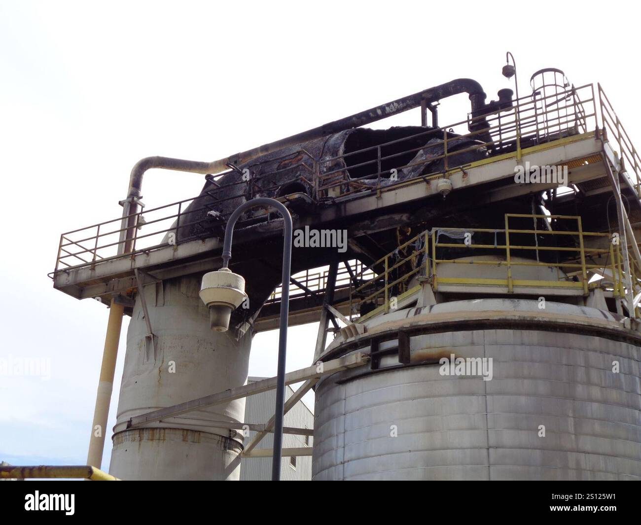 Evergreen Packaging Mill hot work fire 01 Stock Photo - Alamy