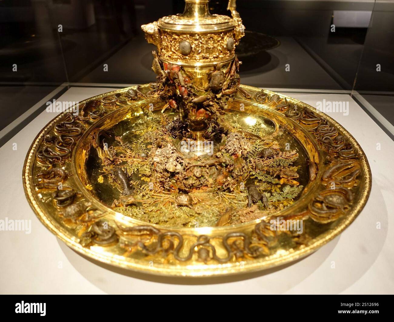 Ewer and basin with life casts, by Peter Kuster, Germany, Nuremberg ...