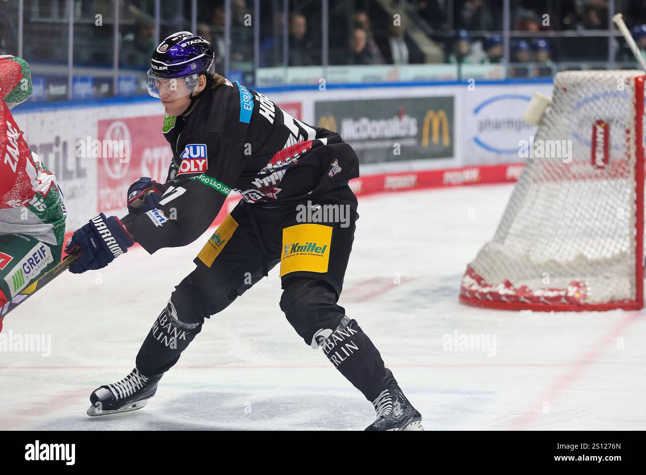 Augsburg, Deutschland. 30th Dec, 2024. Eric Hoerdler (Eisbaeren Berlin ...