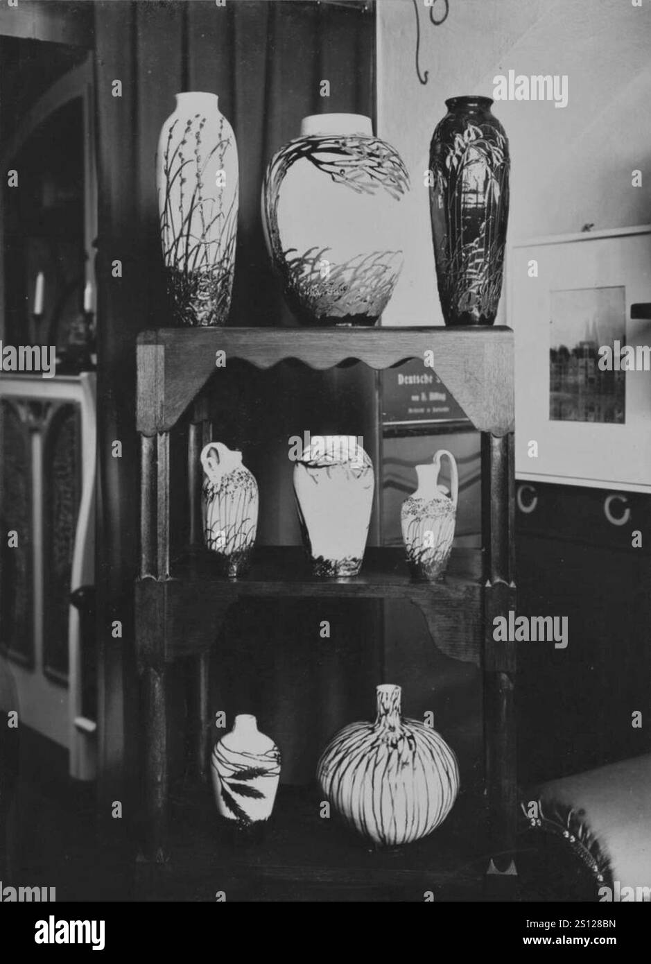 Exposición de arte alemán - vidrio y cerámica bella época Dresde Stock ...