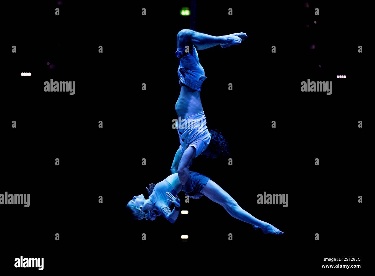 Oldenburg, Germany. 30th Dec, 2024. Acrobats from "Trio Vertex" perform ...