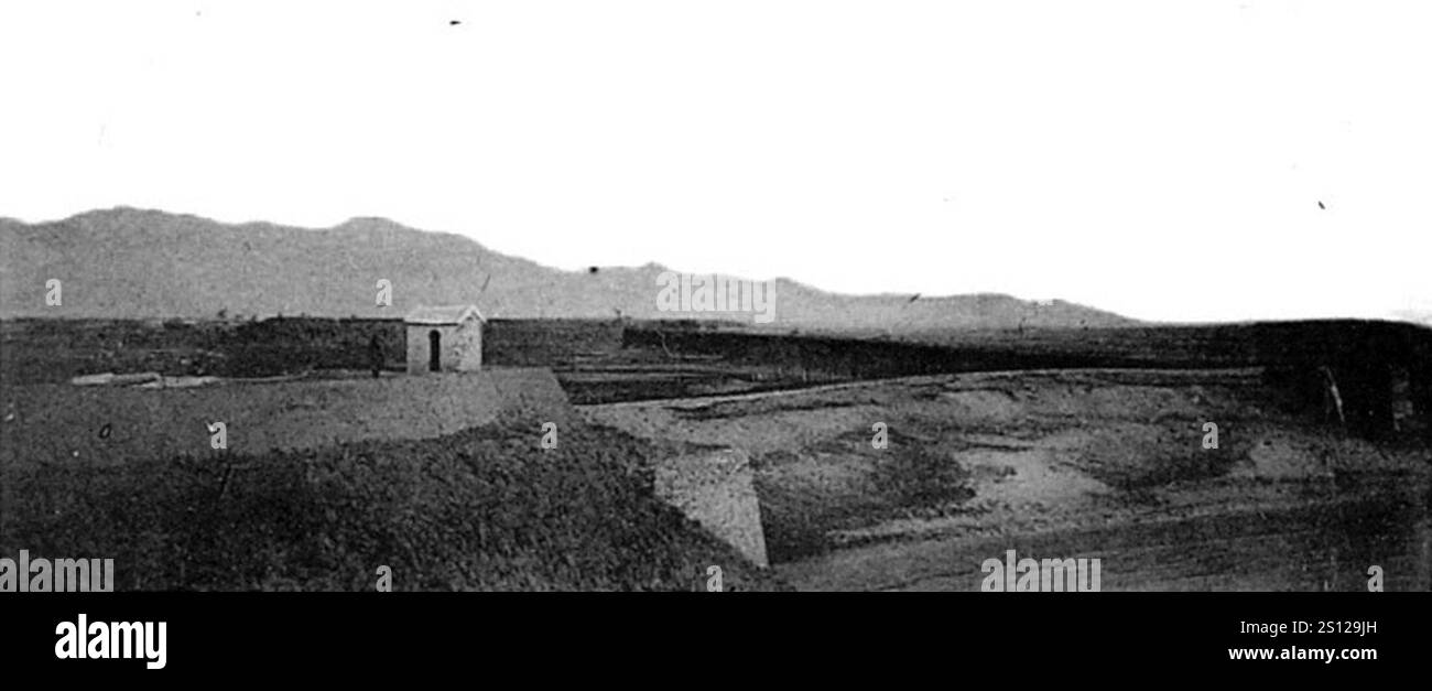 Extrémité de la Grande Muraille de Chine au bord de la mer (1 Stock ...