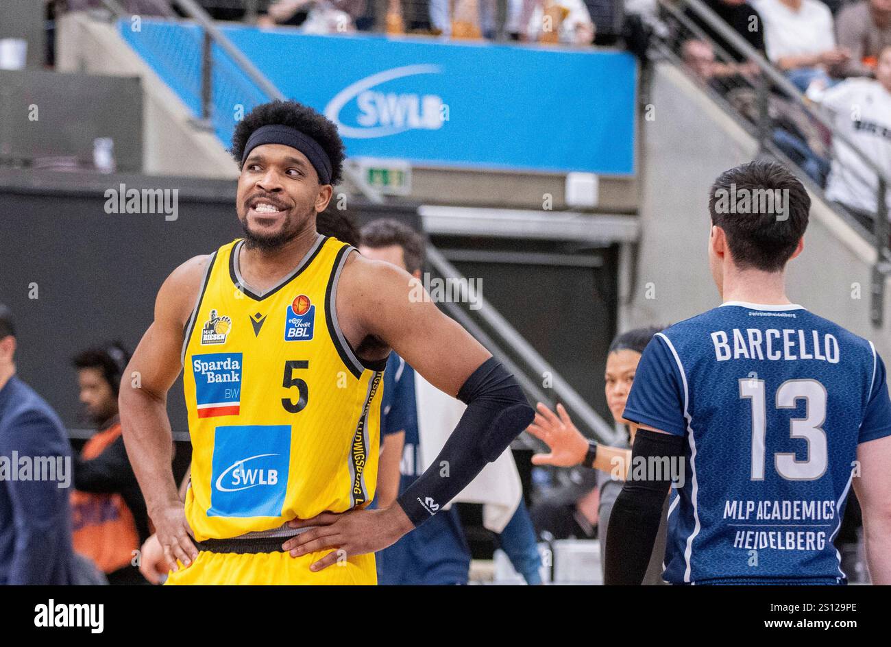 Ludwigsburg, Deutschland. 30th Dec, 2024. Justin Simon, (MHP Riesen ...