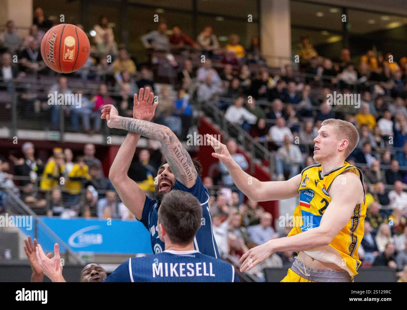 Ludwigsburg, Deutschland. 30th Dec, 2024. Jacob Patrick, (MHP Riesen ...