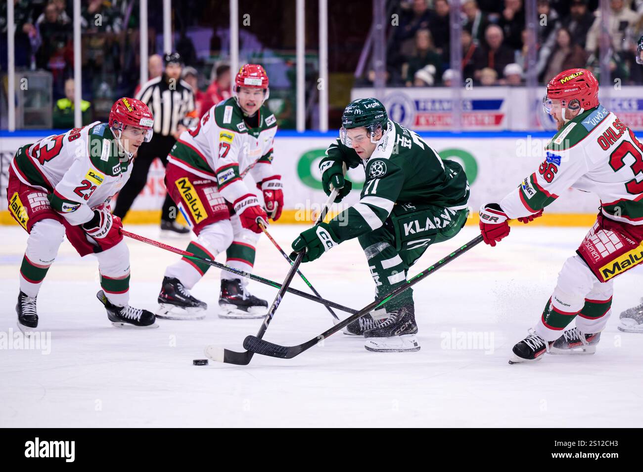 Karlstad, Sverige. 30th Dec, 2024. 241230 Färjestads Viktor Lodin under ishockeymatchen i SHL ...