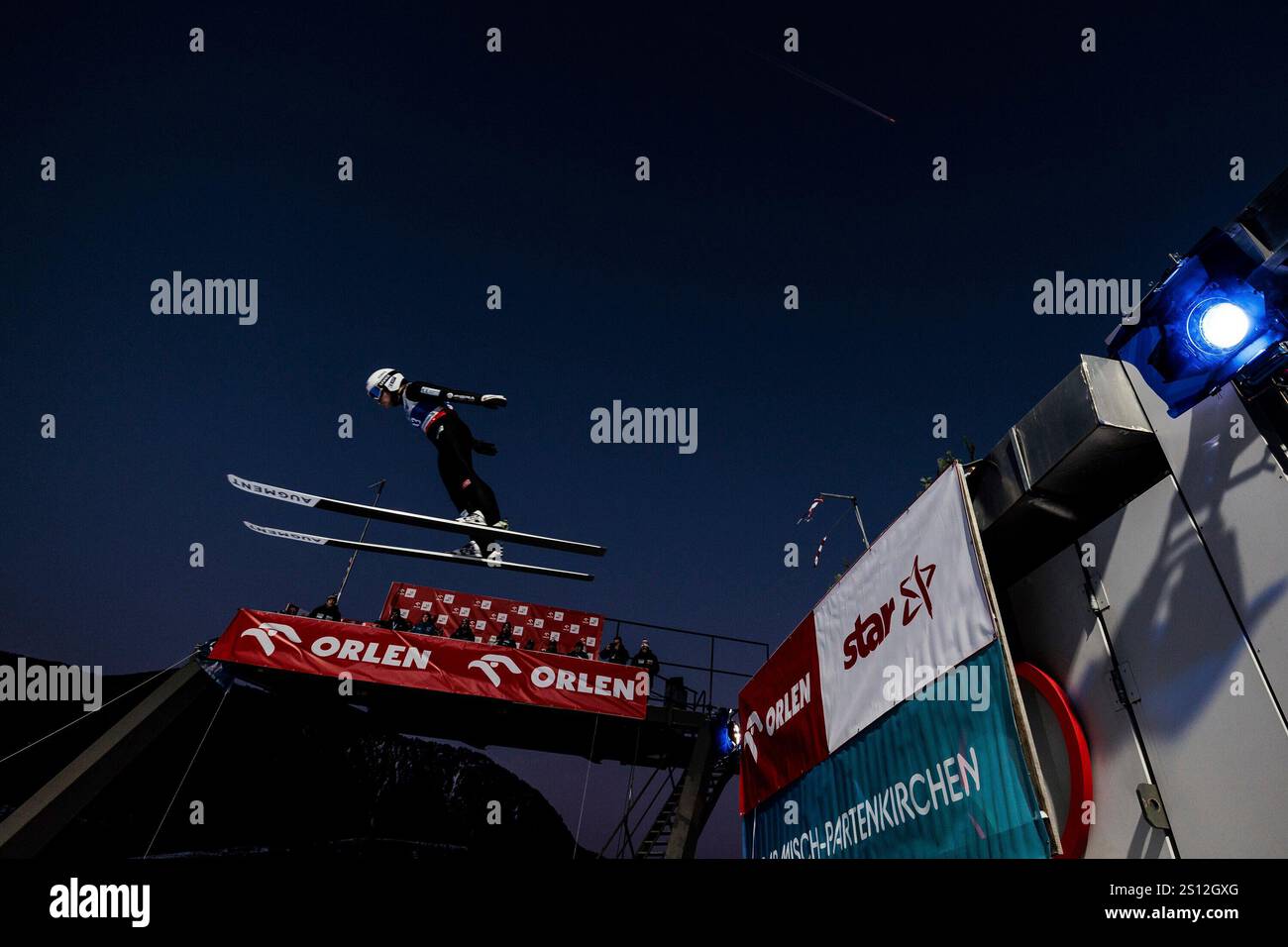 Heidi sprung hi-res stock photography and images - Alamy