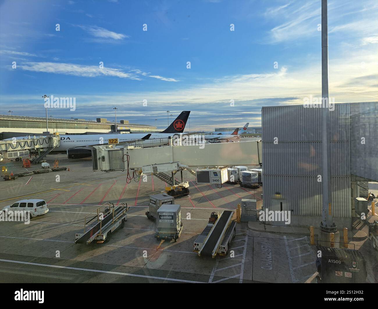 Tarmac at Terminal 1 Pearson International Airport in Mississauga ...