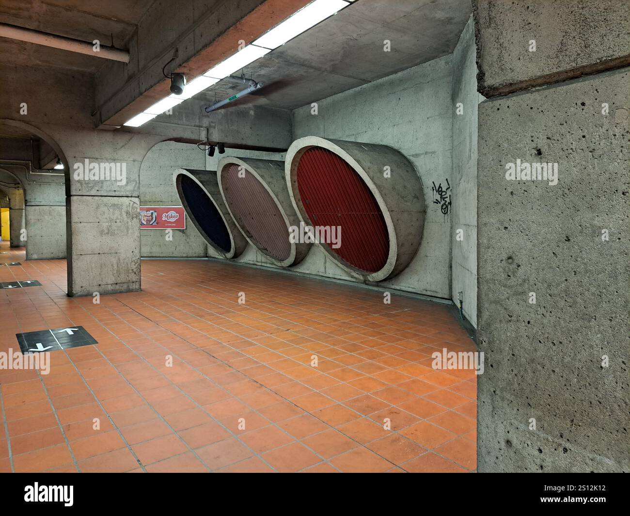 Ventilation vents hi-res stock photography and images - Alamy