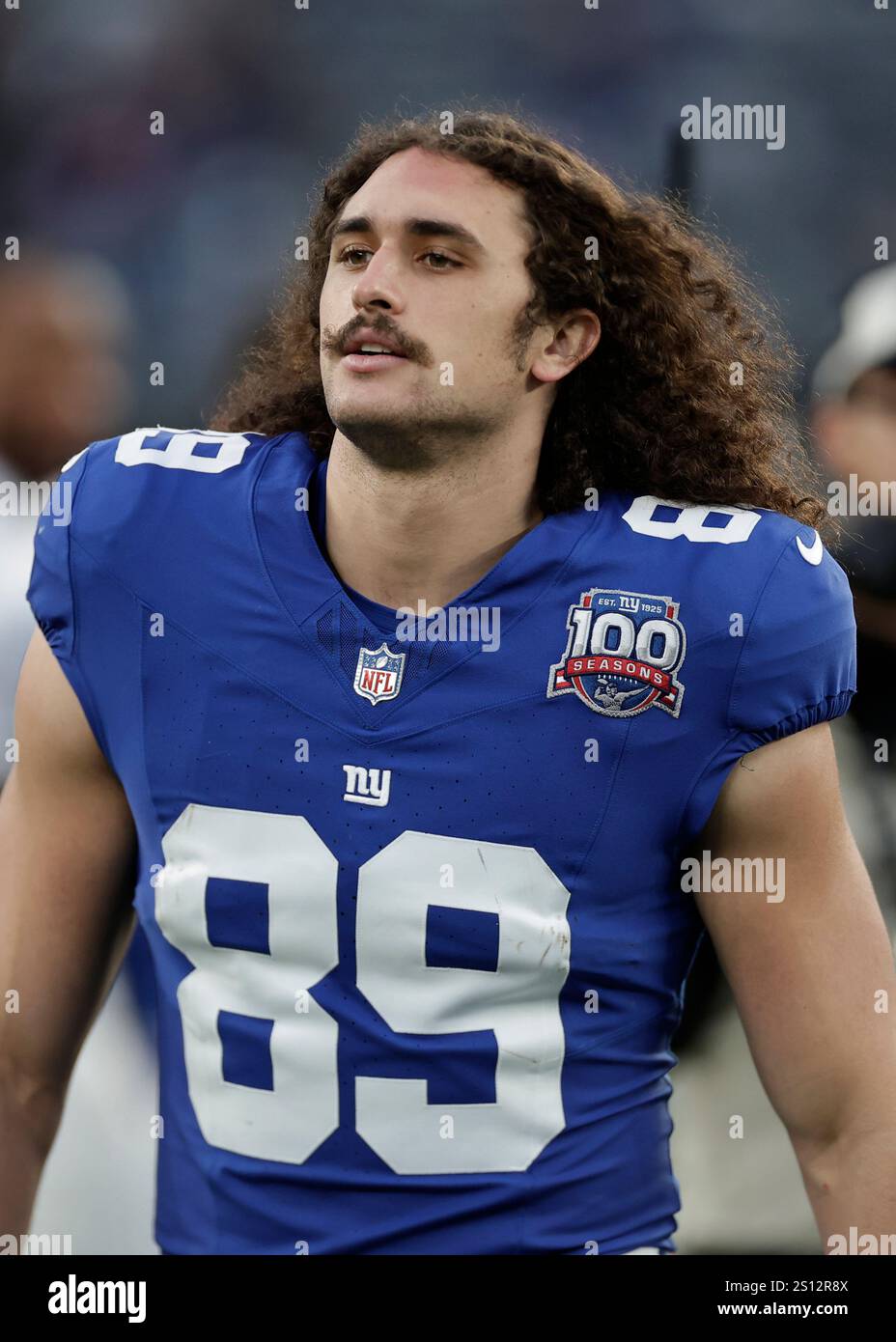 New York Giants tight end Greg Dulcich (89 reacts after an NFL football ...