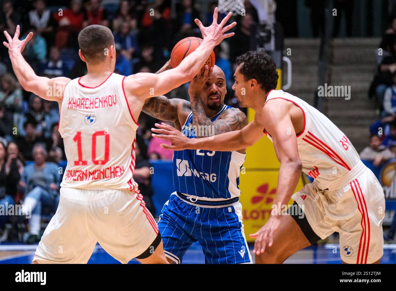 Ivan Kharchenkov (FC Bayern Basketball, #10), Jordan Theodore ...