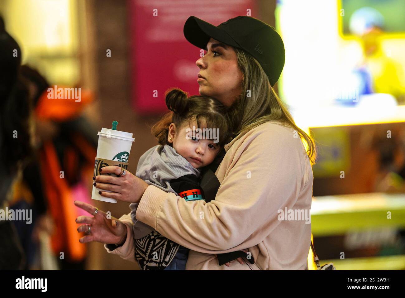 HERMOSILLO, MEXICO - DECEMBER 28: Fans of the Los Naranjeros de ...