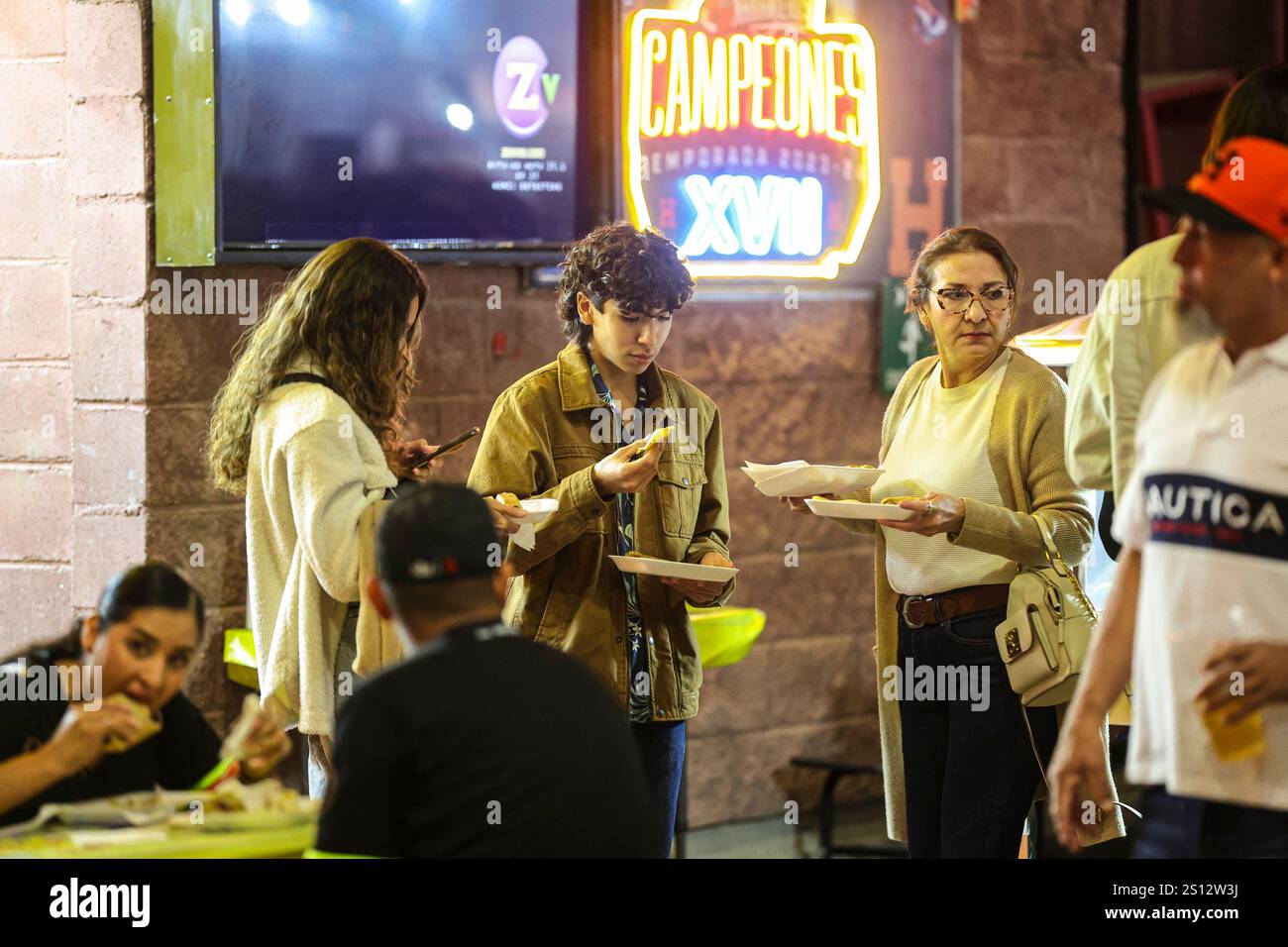 HERMOSILLO, MEXICO - DECEMBER 28: Fans of the Los Naranjeros de ...