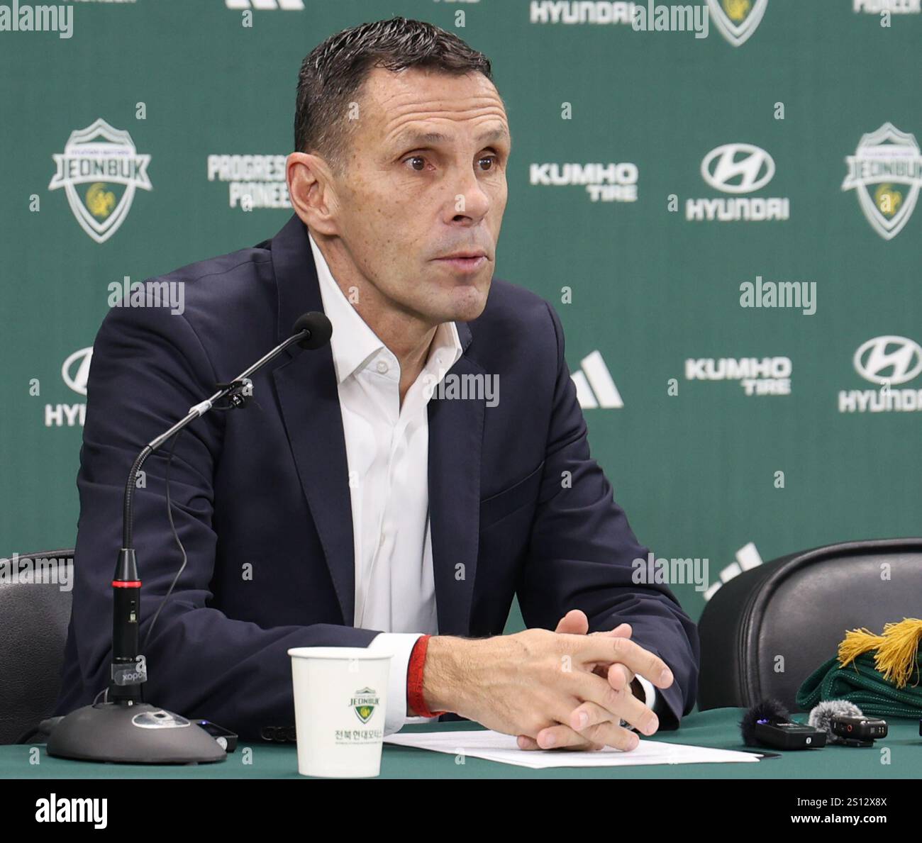 31st Dec, 2024. Former Premier League tactician Gus Poyet Gus Poyet ...