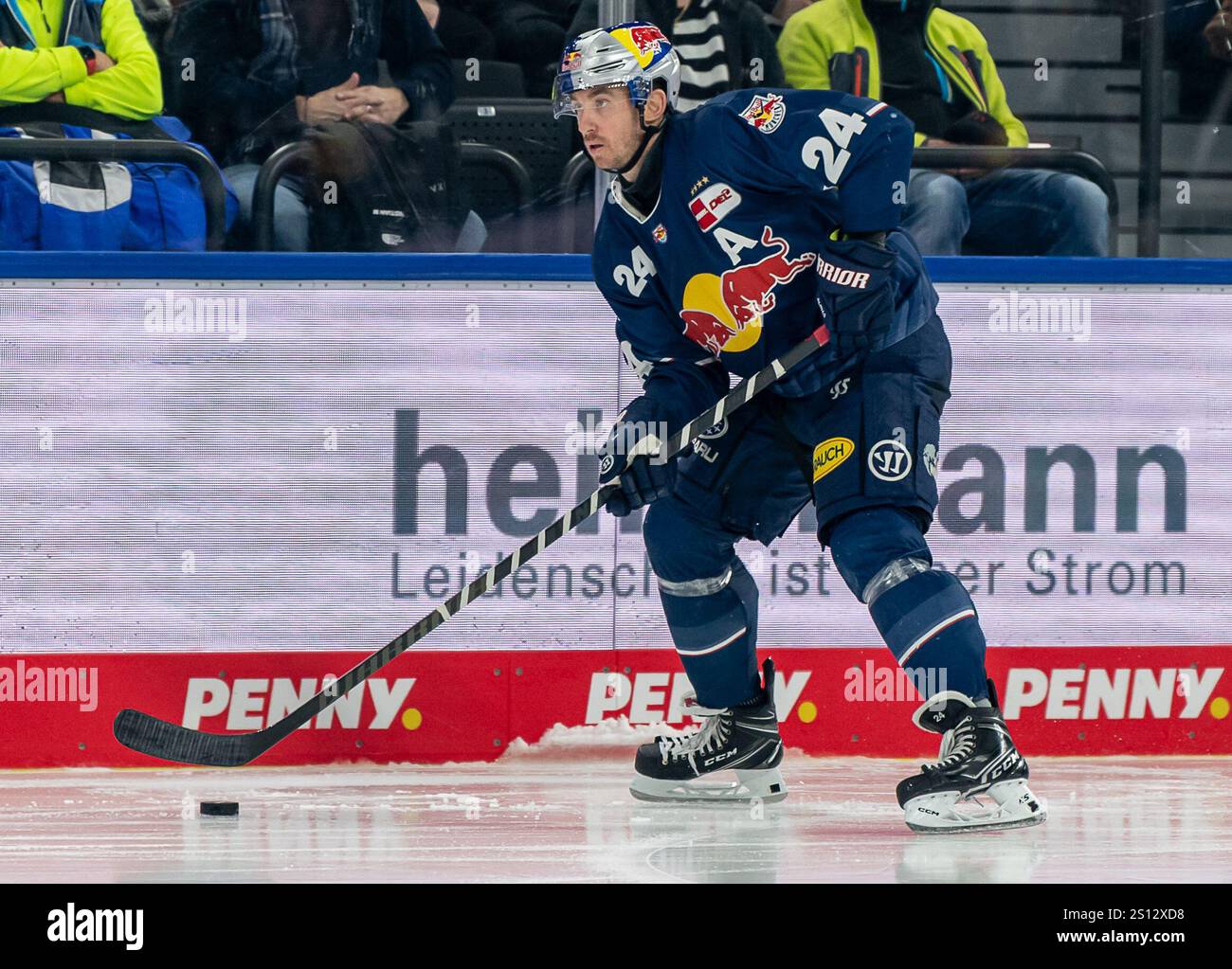 Jonathan Blum (EHC Red Bull Muenchen, #24). GER, EHC Red Bull Muenchen ...