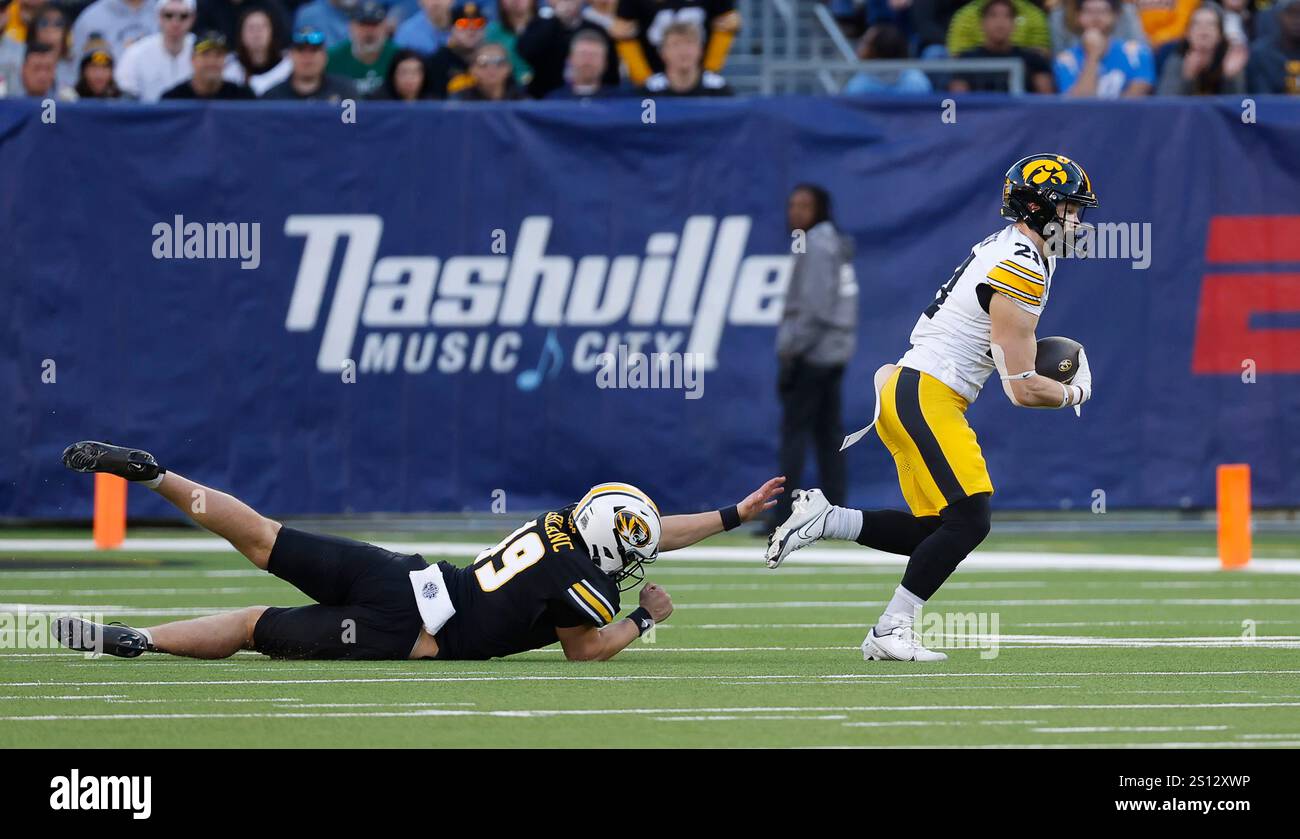 Nashville, TN, USA. 30th Dec, 2024. Iowa Hawkeyes WR #21 Kaden Wetjen ...