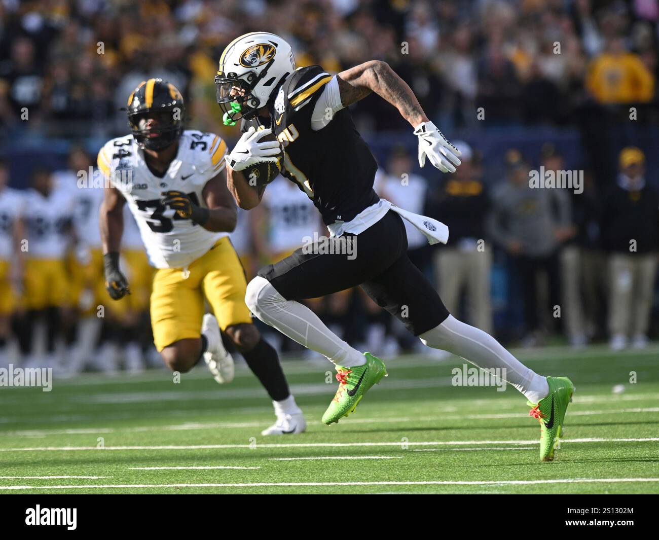 NASHVILLE, TN - DECEMBER 30: Missouri Tigers wide receiver Theo Wease ...