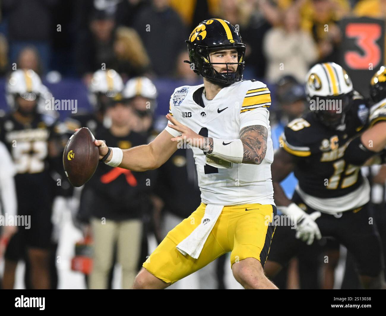 NASHVILLE, TN - DECEMBER 30: Iowa Hawkeyes quarterback Brendan Sullivan ...