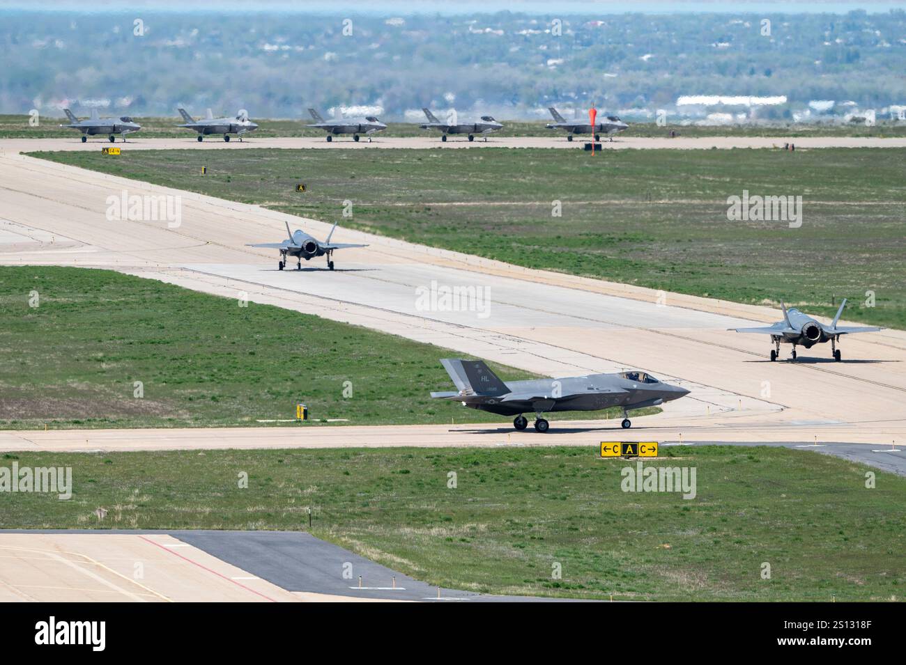 388 fighter wing hi-res stock photography and images - Alamy