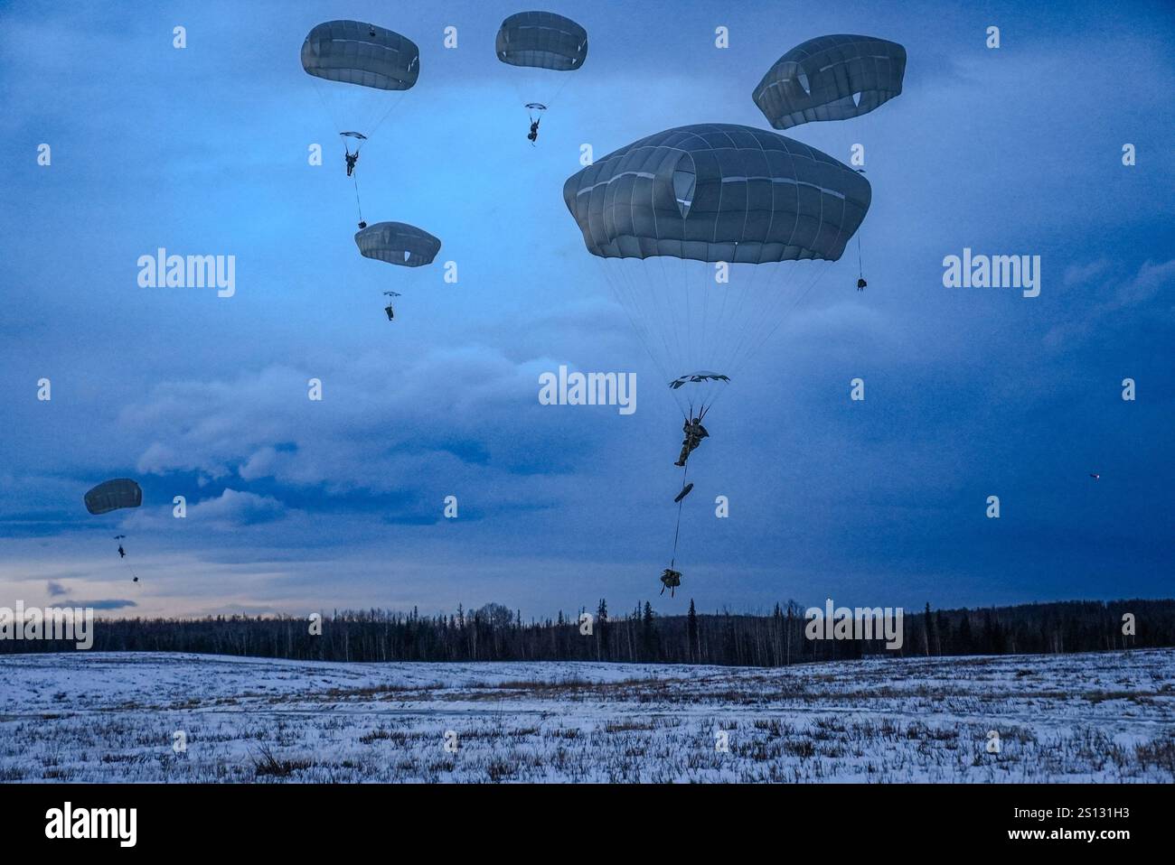 U.S. Army Soldiers of the 1st Battalion, 501st Parachute Infantry ...