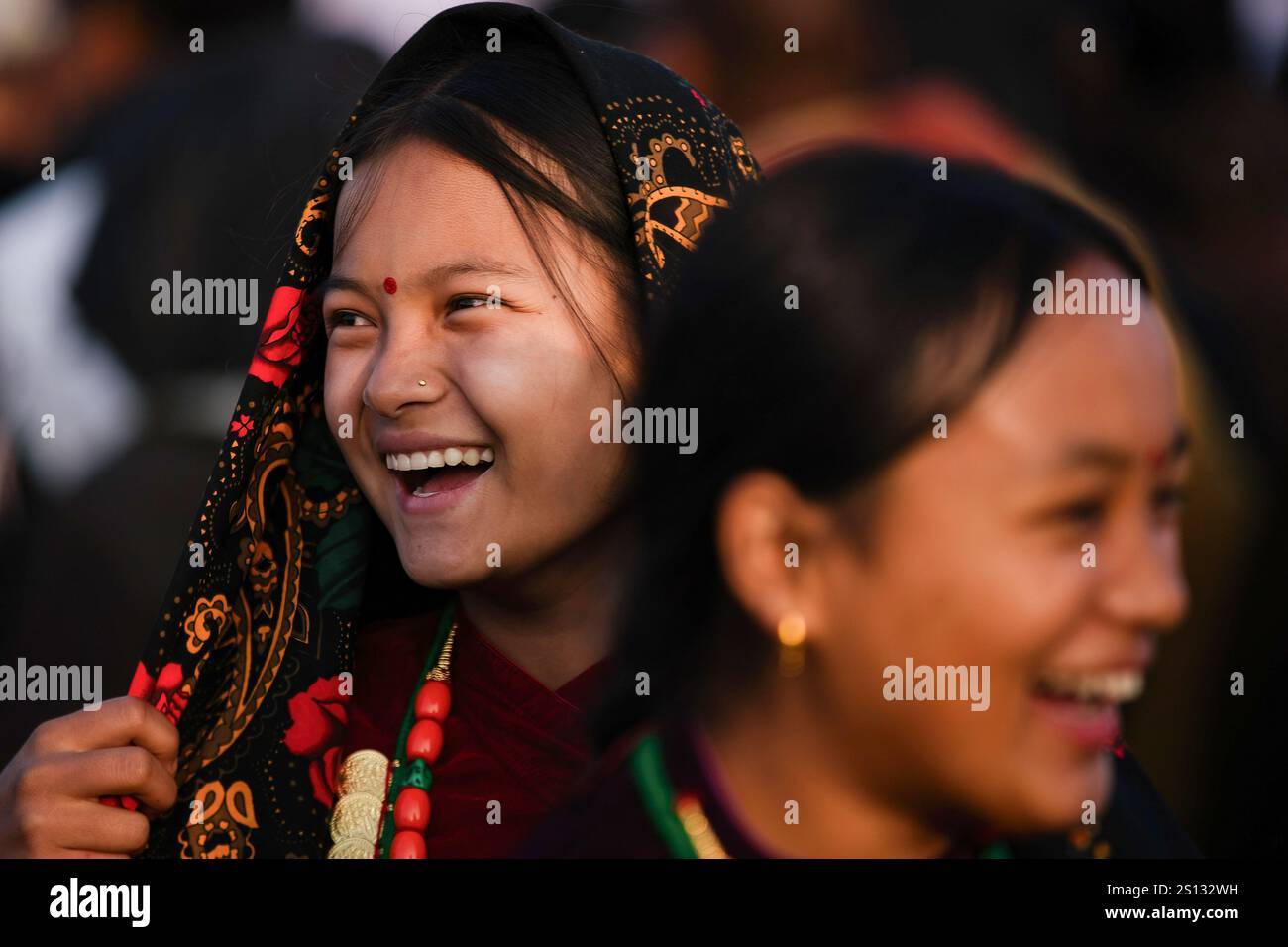 Gurung traditional attire hi-res stock photography and images - Alamy