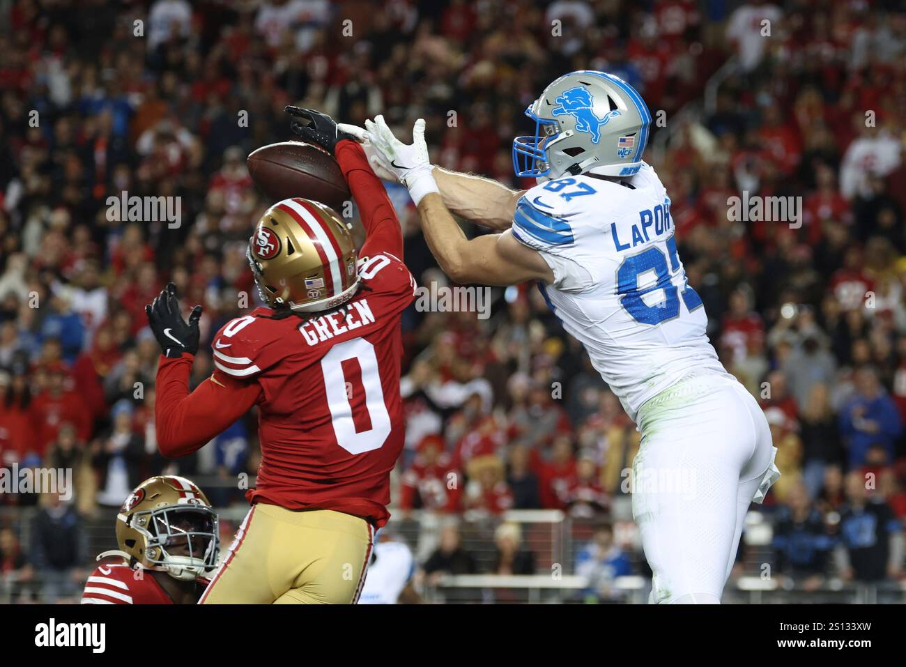 San Francisco 49ers cornerback Renardo Green (0) breaks up a pass ...