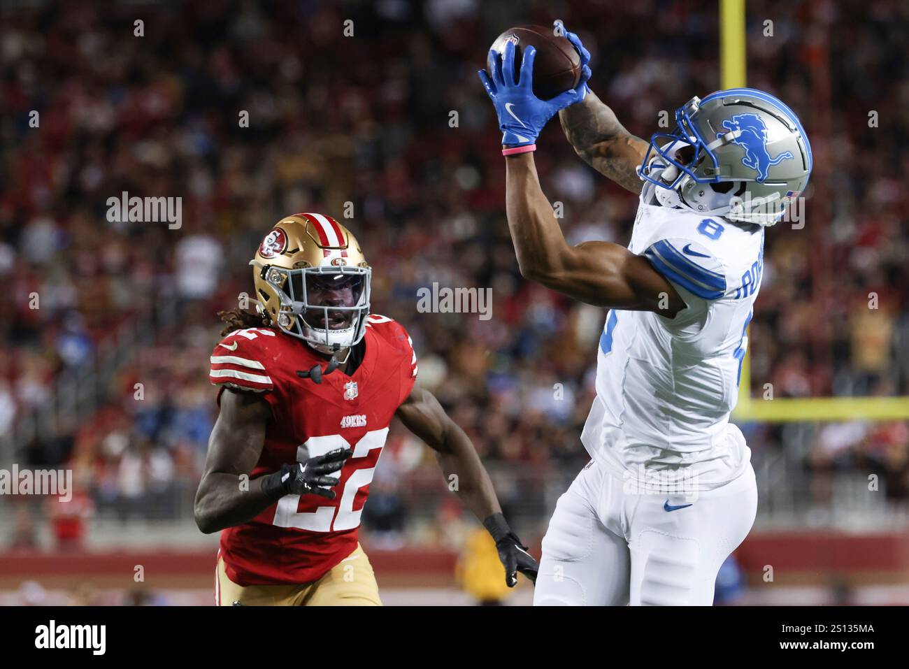 Detroit Lions wide receiver Allen Robinson (8) makes a catch past San ...