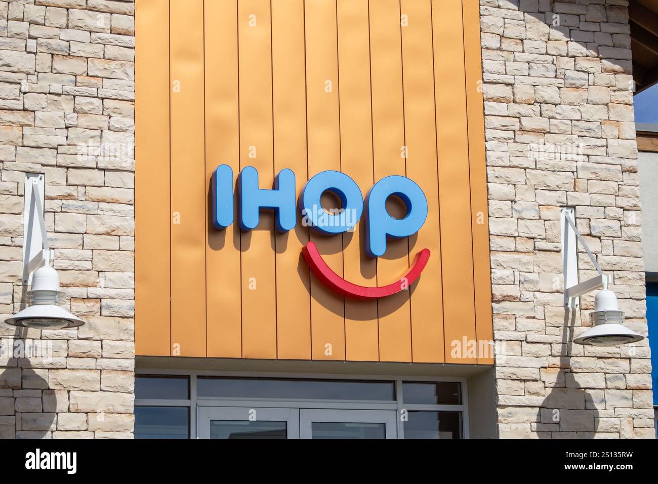 Los Angeles, California, United States - 04-08-2019: A view of a store ...