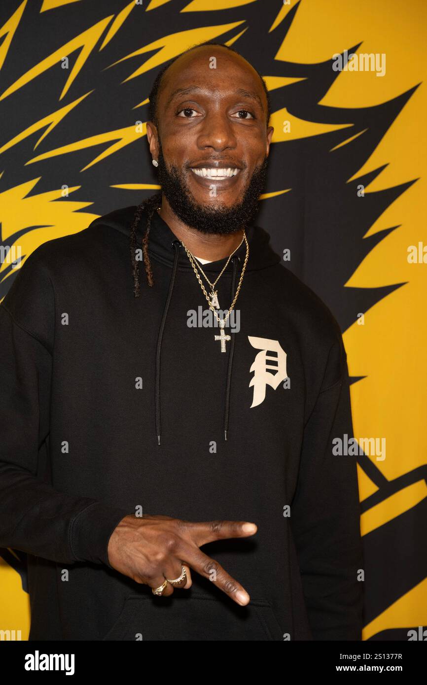 Lyrical reign hi-res stock photography and images - Alamy