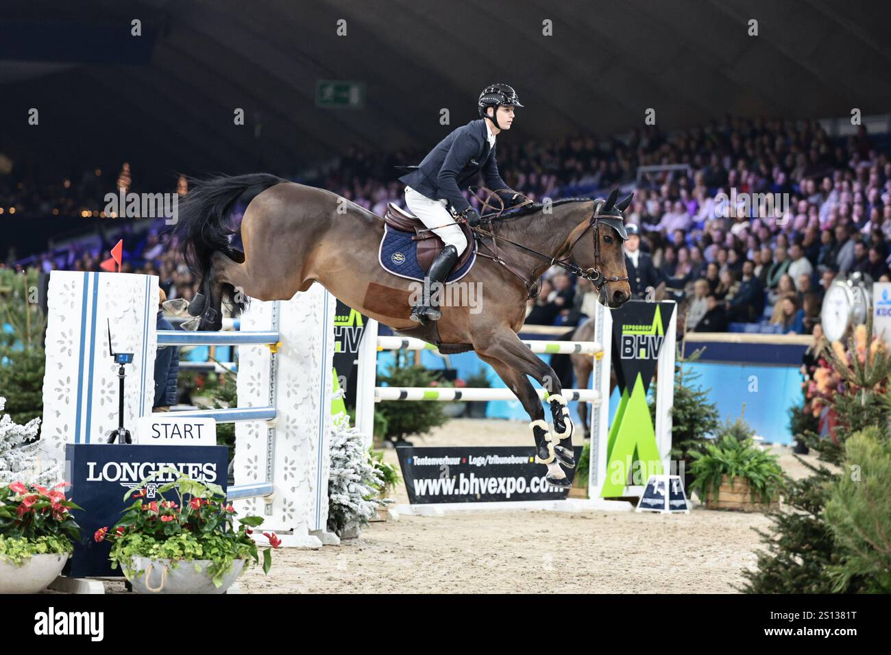 Dimme dhaese hi-res stock photography and images - Alamy