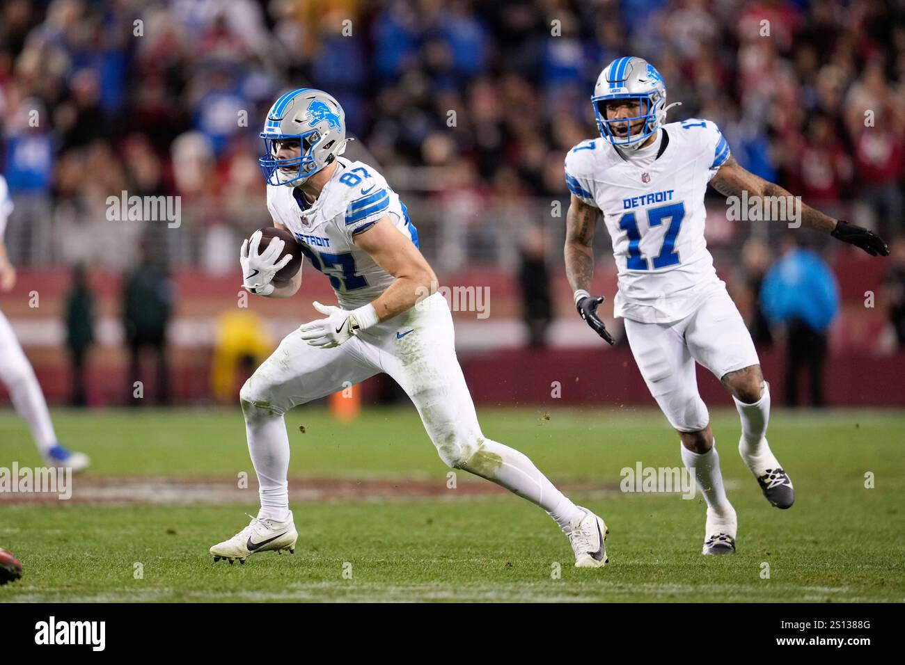 Detroit Lions tight end Sam LaPorta (87) runs after a catch during the ...
