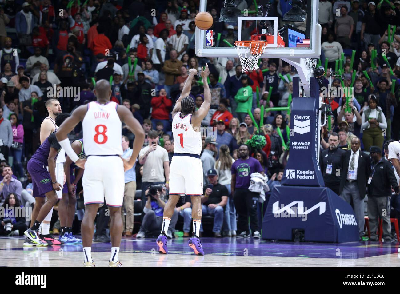 Los Angeles Clippers guard James Harden (1) hits the second of two free ...
