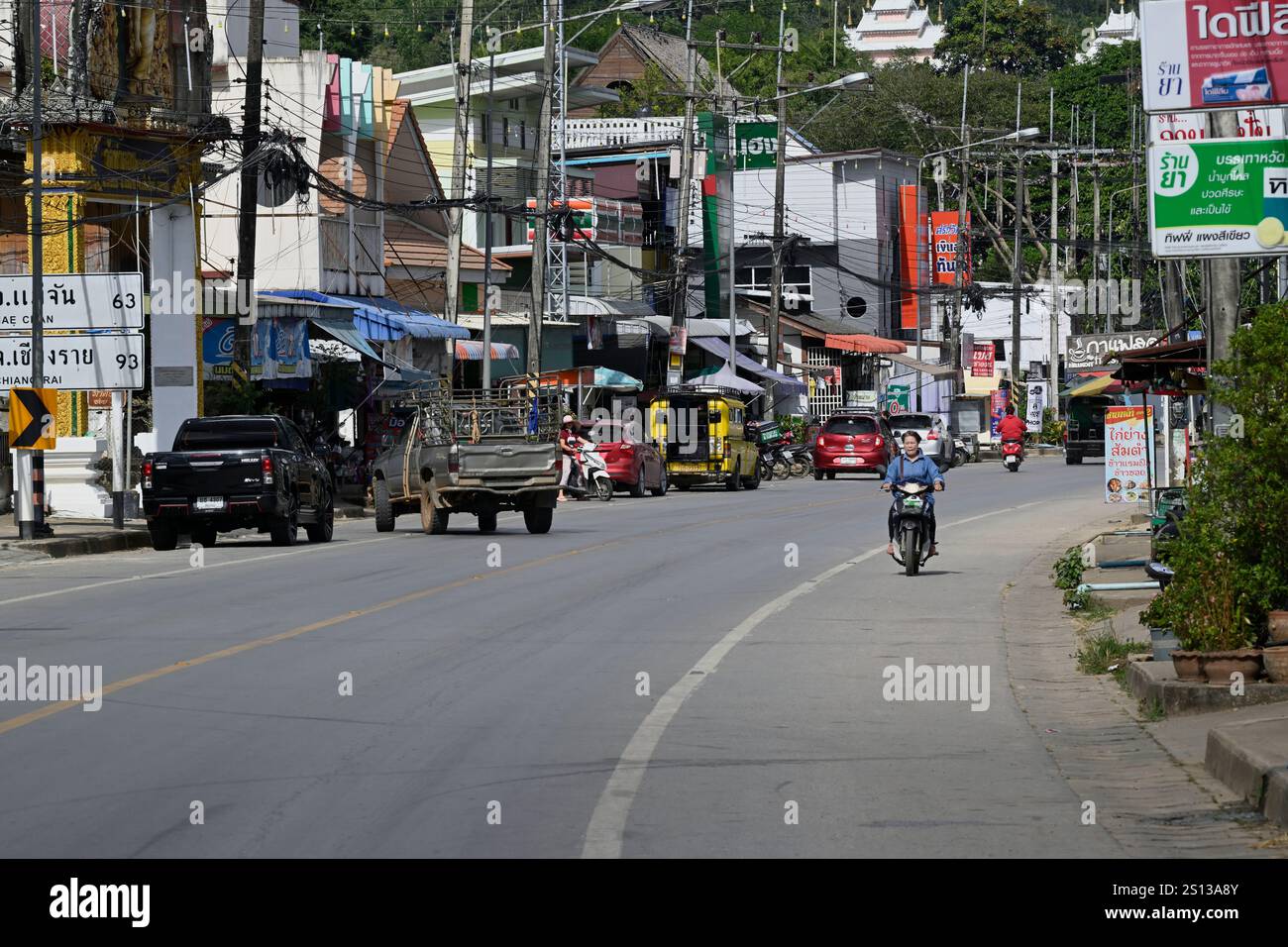 The main street in Thaton, northern Thailand Stock Photo - Alamy