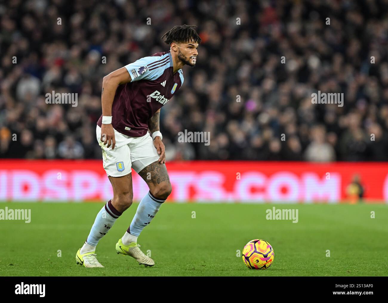 Tyrone mings aston villa 2024 hi-res stock photography and images - Alamy