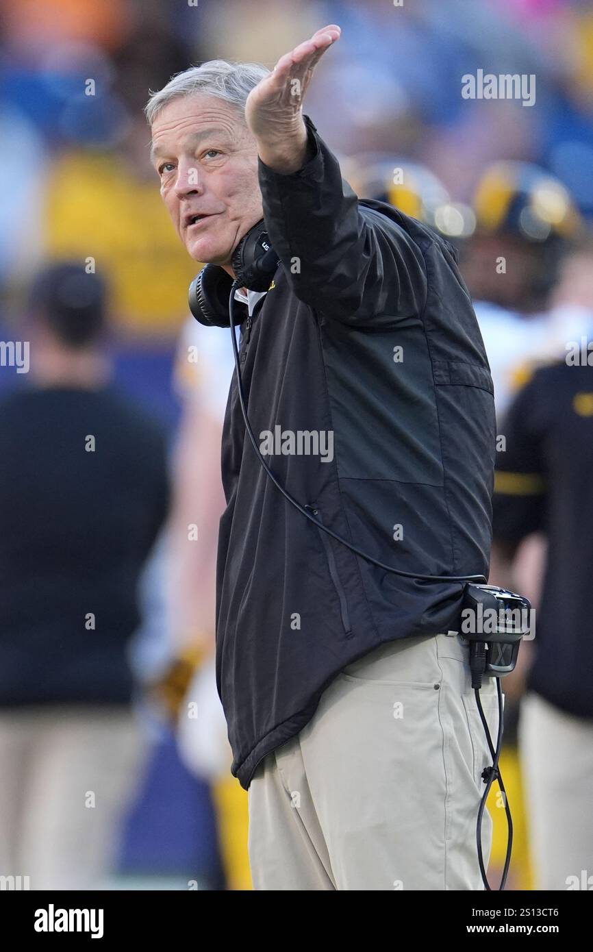 Iowa head coach Kirk Ferentz looks reacts to an official's call during ...