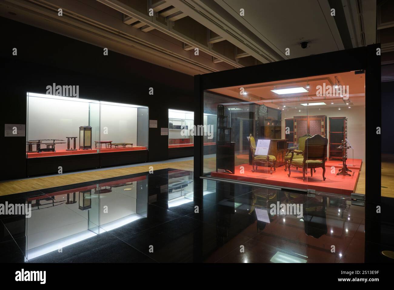 Antique, Joseon dynasty furniture exhibited. A typical gallery, display ...