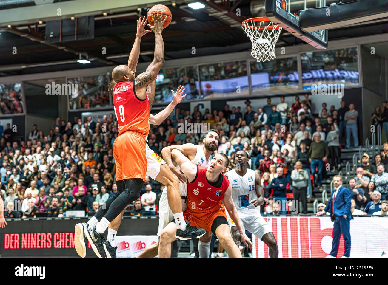 Chemnitz, Deutschland 30. Dezember 2024: 1.BBL - 2024/2025 - Niners ...