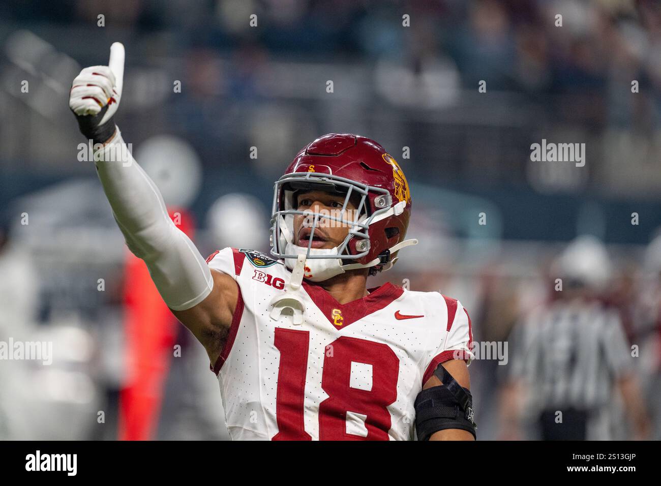 Las Vegas, United States. 27th Dec, 2024. USC Trojans linebacker Eric ...