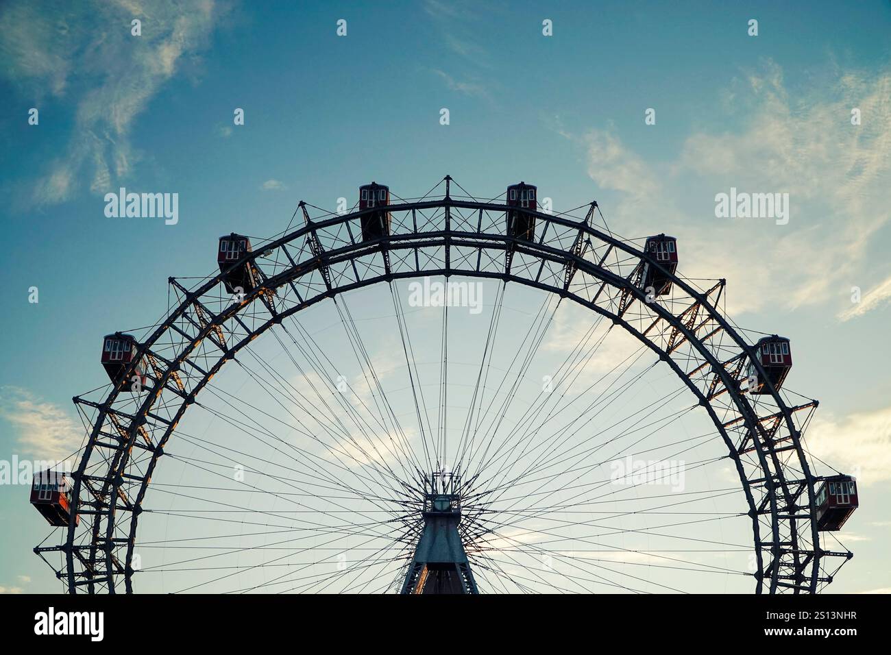 Iconic vienna monument hi-res stock photography and images - Alamy