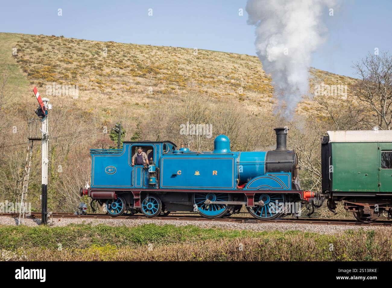 CR '439' class 0-4-4T No. 419 leaves Corfe Castle station on the ...