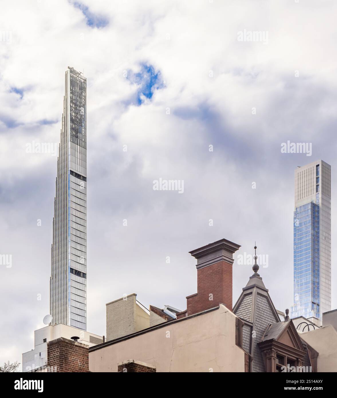 Cityscape of the steinway building in midtown manhattan Stock Photo - Alamy