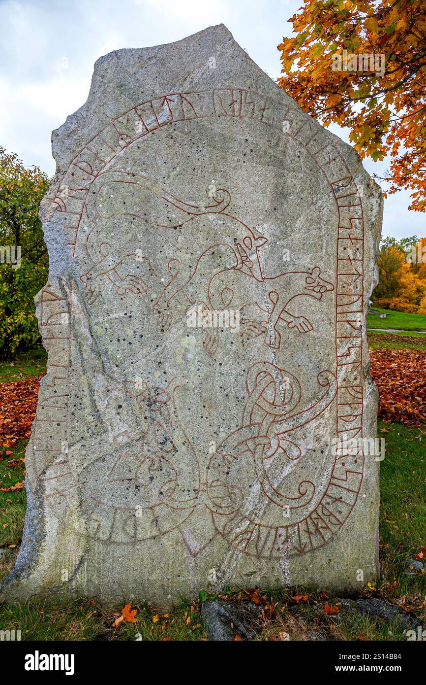 Runestone u 35 hi-res stock photography and images - Alamy