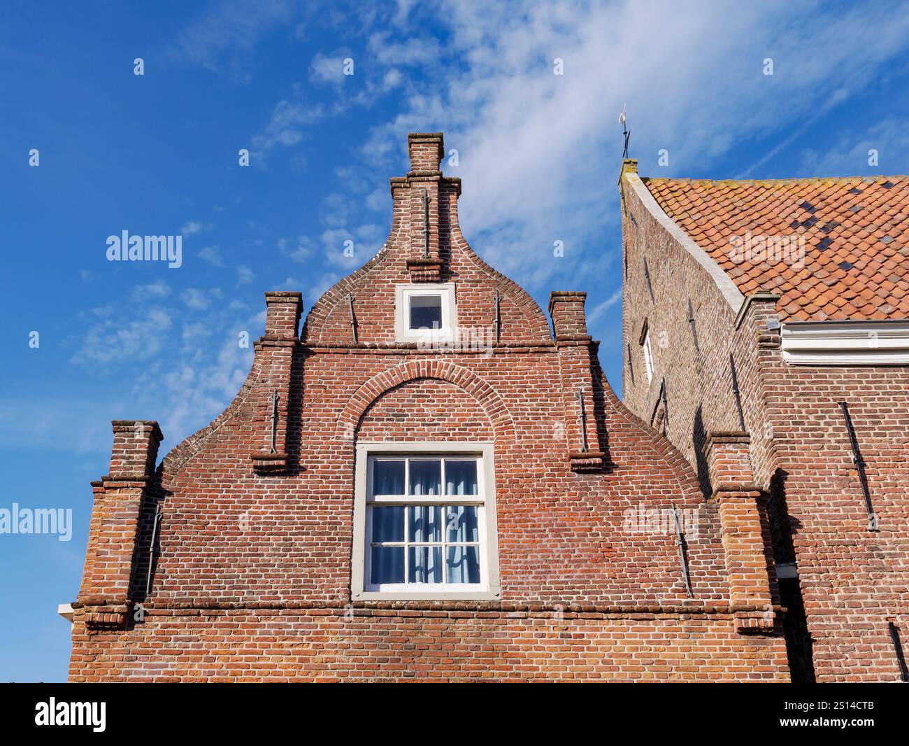 Dutch house red brick hi-res stock photography and images - Alamy