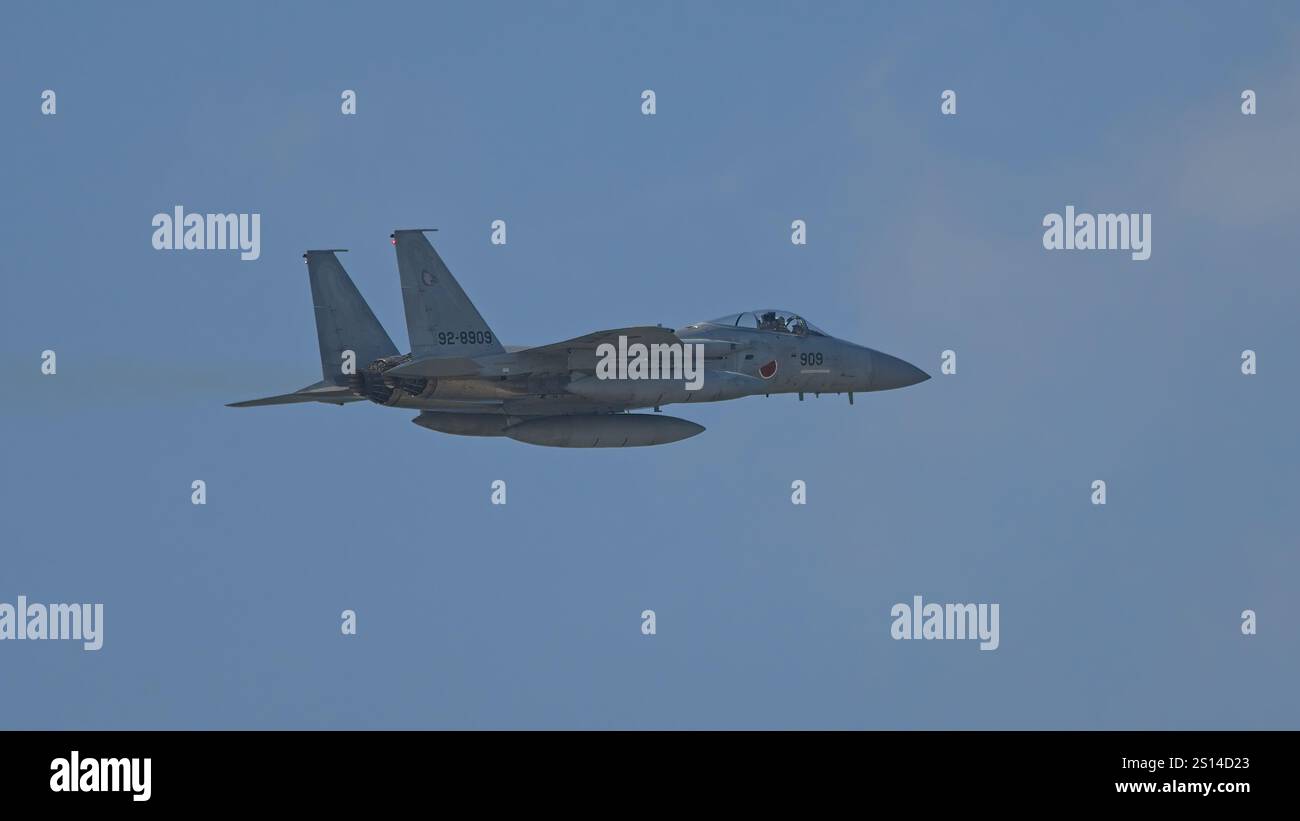Japan Air Self-Defense Force (JASDF) F-15J 02-8916 performing their ...